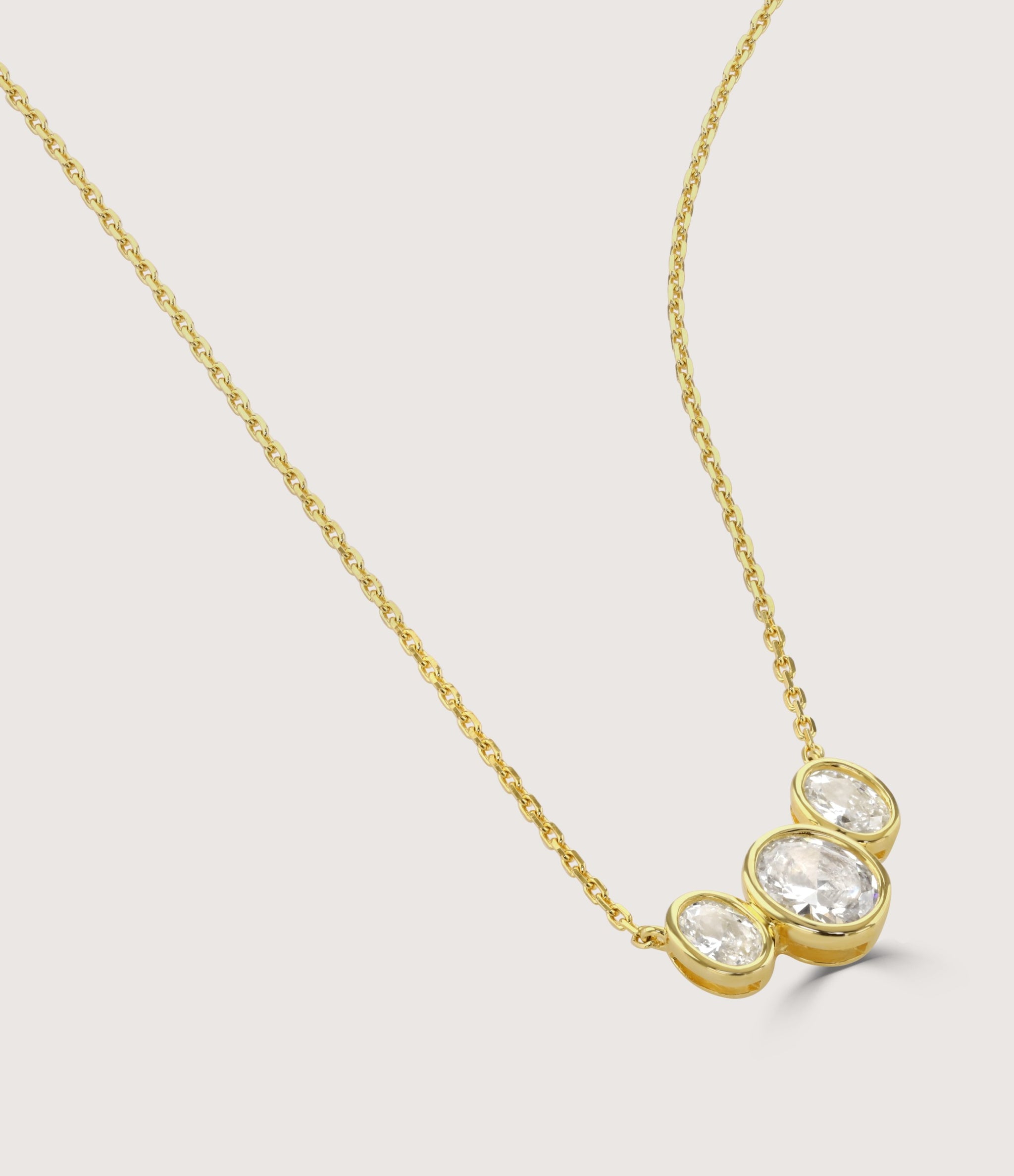 BUCKLEY LUXE - GOLD BEZEL SET OVAL TRILOGY NECKLACE | Buckley London